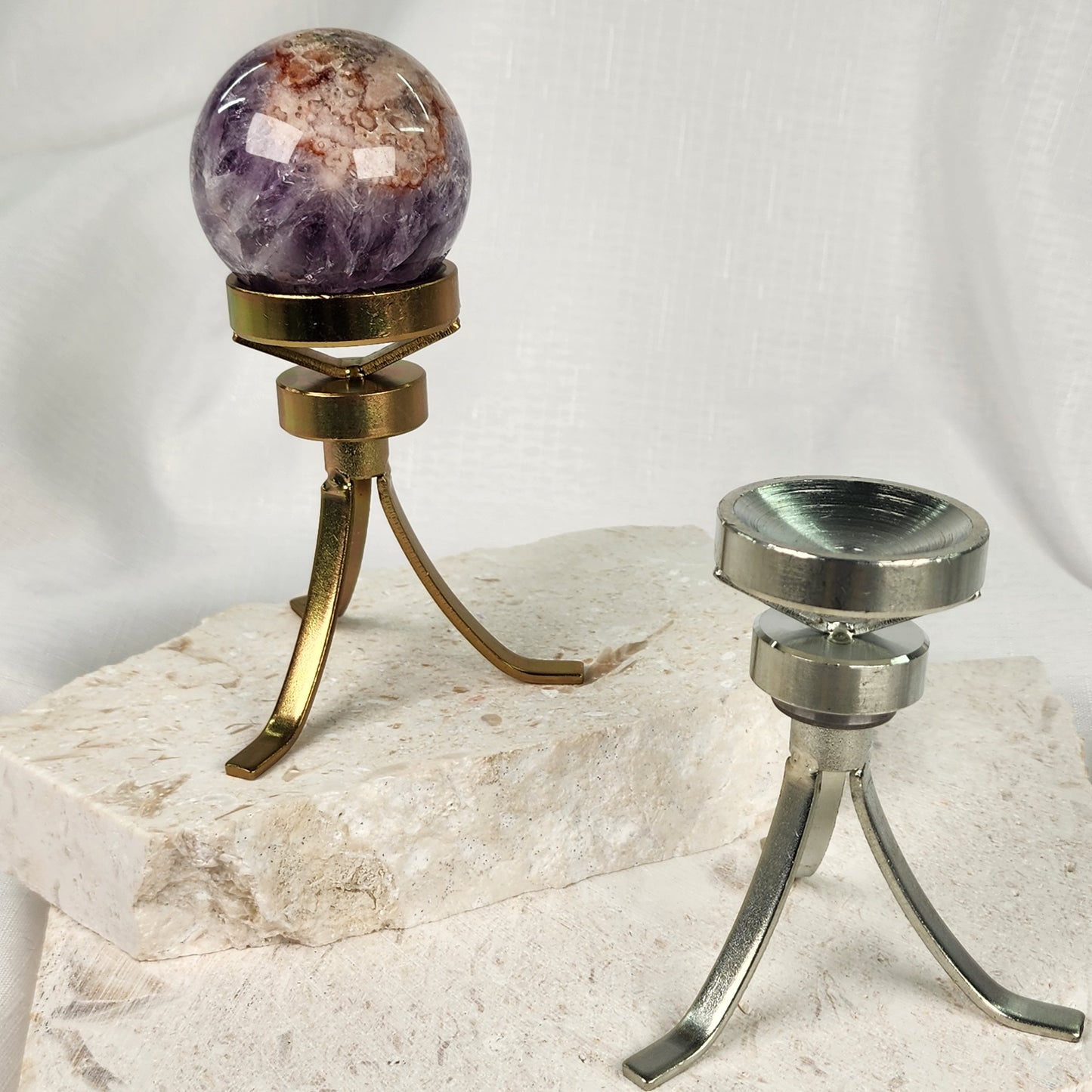 Metal Rotating Sphere Stand – crystalsolstice
