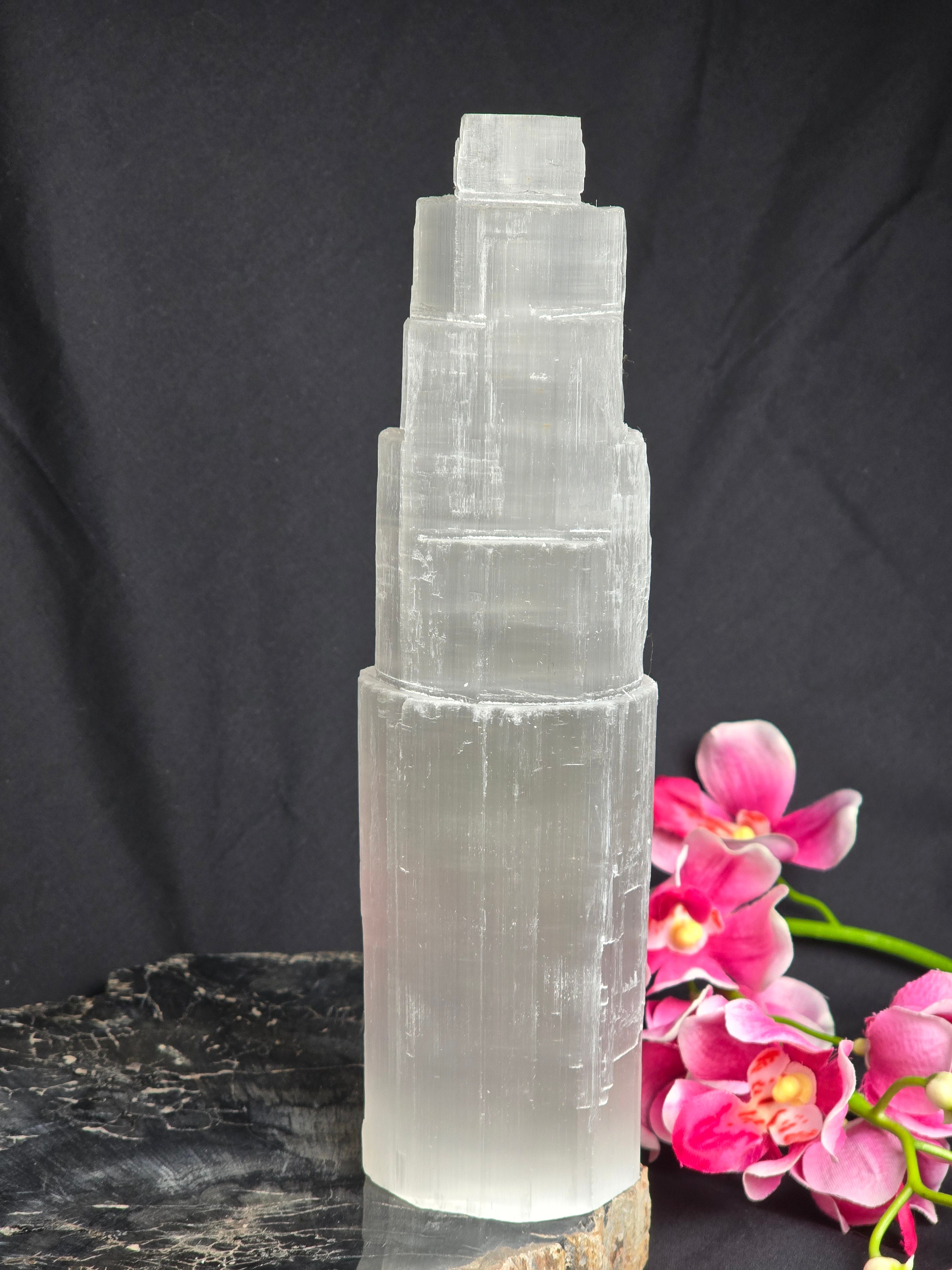 Selenite Tower Large – crystalsolstice